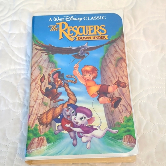 Disney | Other | Disney The Rescuers Down Under Black Diamond Vhs Tape ...